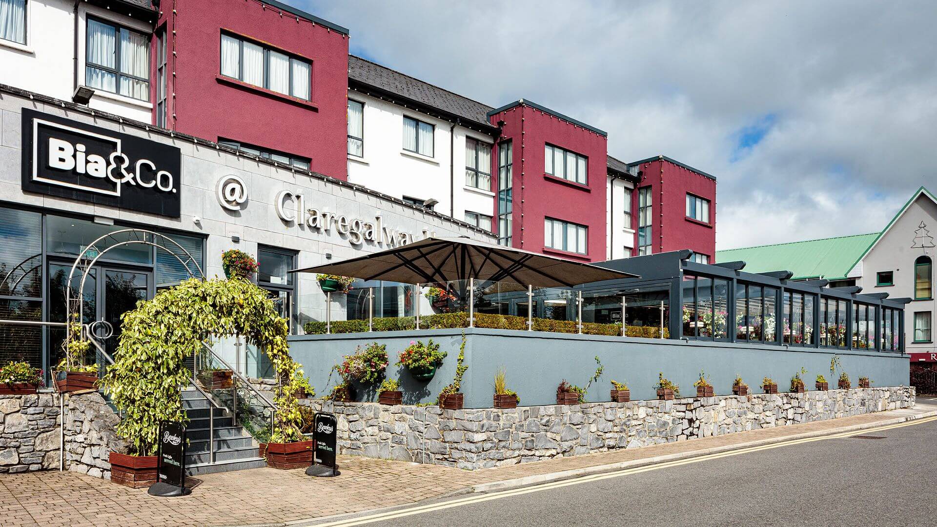 Bia and Co Terrace | Outdoor Dining Galway | Claregalway Hotel